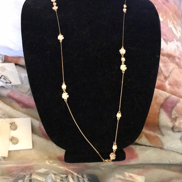 LC Lauren Conrad | Jewelry | Lc Lauren Conrad Long Flower Necklace ...